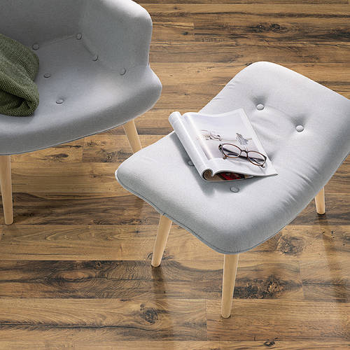 Купити Ламінат Egger PRO Medium Дуб Гантон світлий EPL043 32 клас 10мм товщина вузька дошка з ...