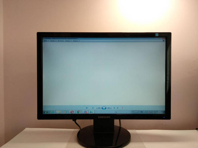 Монитор Samsung SyncMaster 2243LNX / 22" (1680x1050) TN / 1x VGA (ID#1642370706), цена: 2163 ...