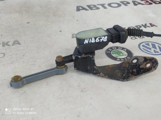 Купить Датчик рівня положення кузова 4E0616571E VW Фаєтон VW, цена 1950 ...