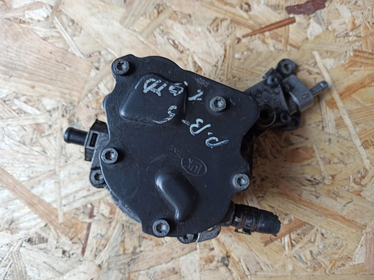 Купити Тандемний паливний насос 038145209N, 038 145 209 N Touran Caddy ...