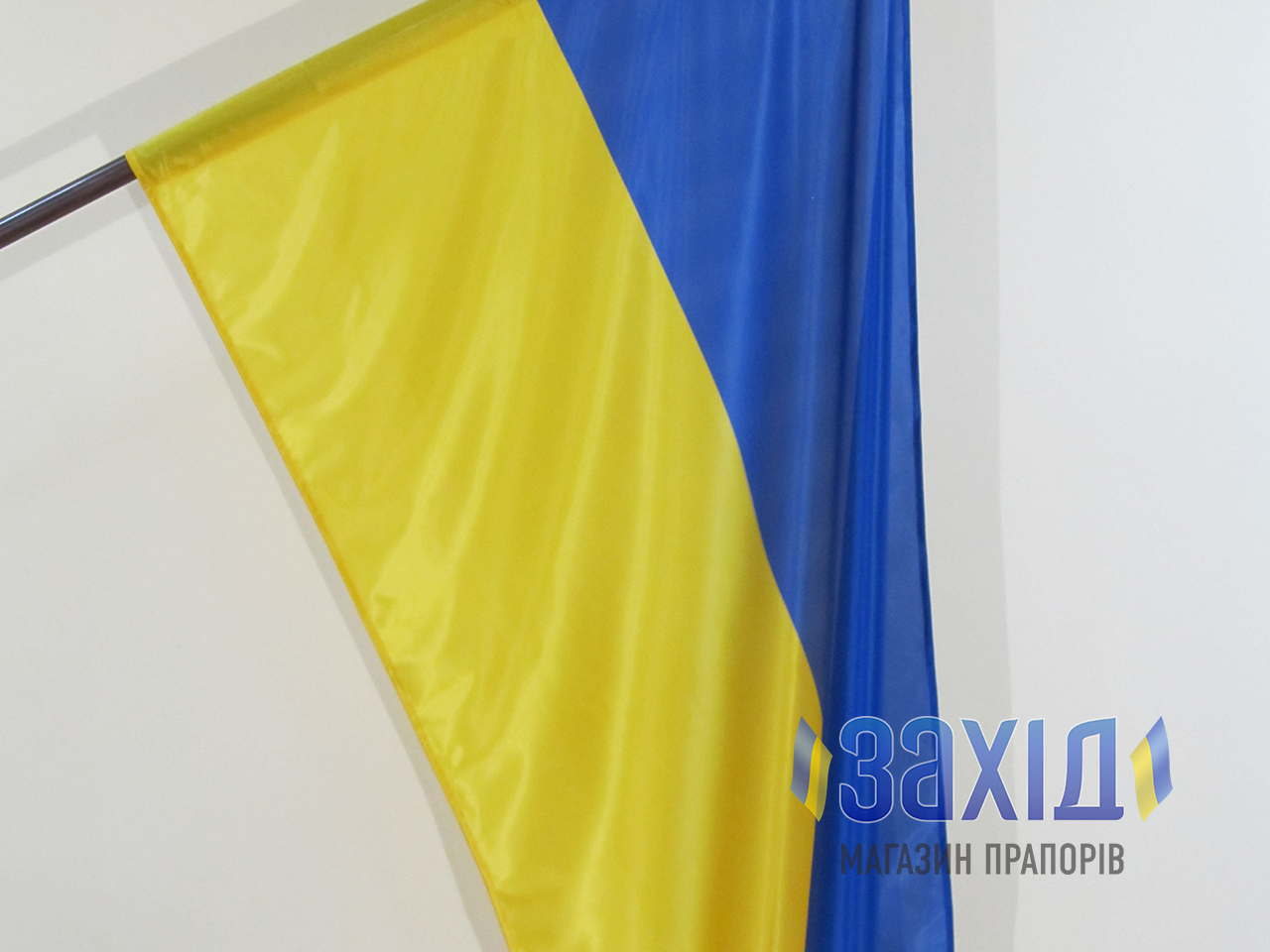 Купить Флаг Украины сшивной из флажной сетки. Качественный товар ...