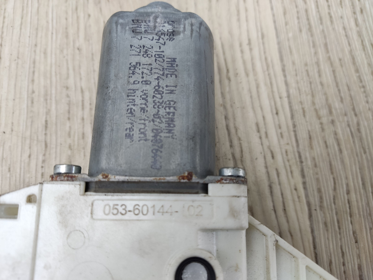 Купити Мотор моторчик склопідйомника дверей правий BMW 5 F10 (2010-2016 ...