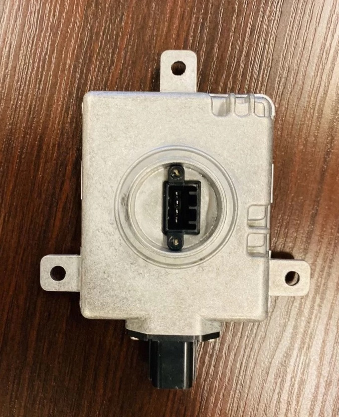 Купити Блок ксеноновой лампы Митсубиси W3T19371 8301C042, ціна 1195 грн ...