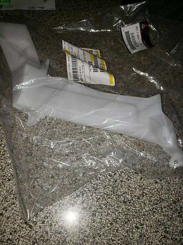 Кронштейн крепления фары противотуманной правый Mitsubishi Eclipse ...