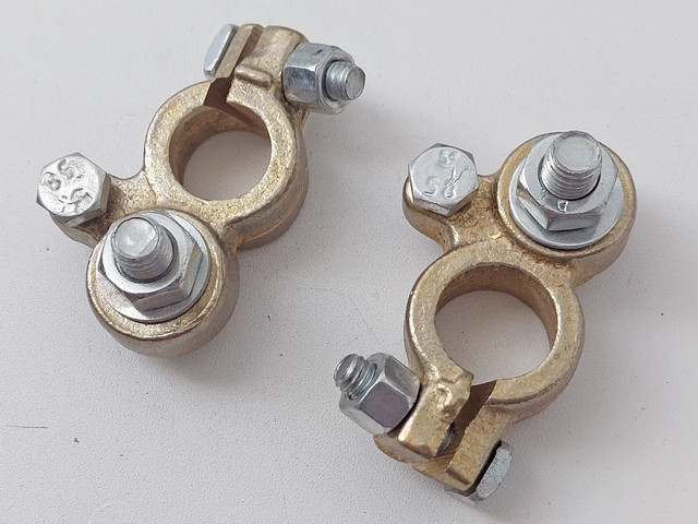 Клеммы аккумулятора латунь крученая под болт Ø8 08-3440 Код/Артикул 30 ...