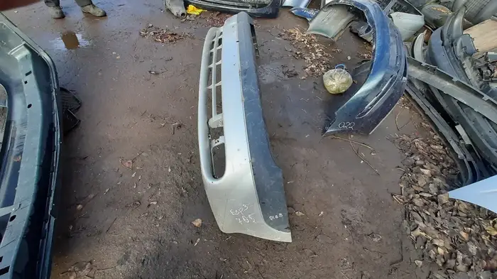 Бампер передній на Renault Scenic 2 lift 7701474769, ціна 2870 грн ...