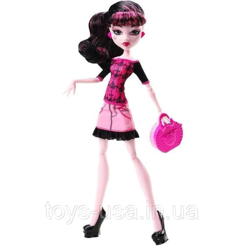 Кукла Monster High Draculaura Basic Travel Scaris Дракулаура ...