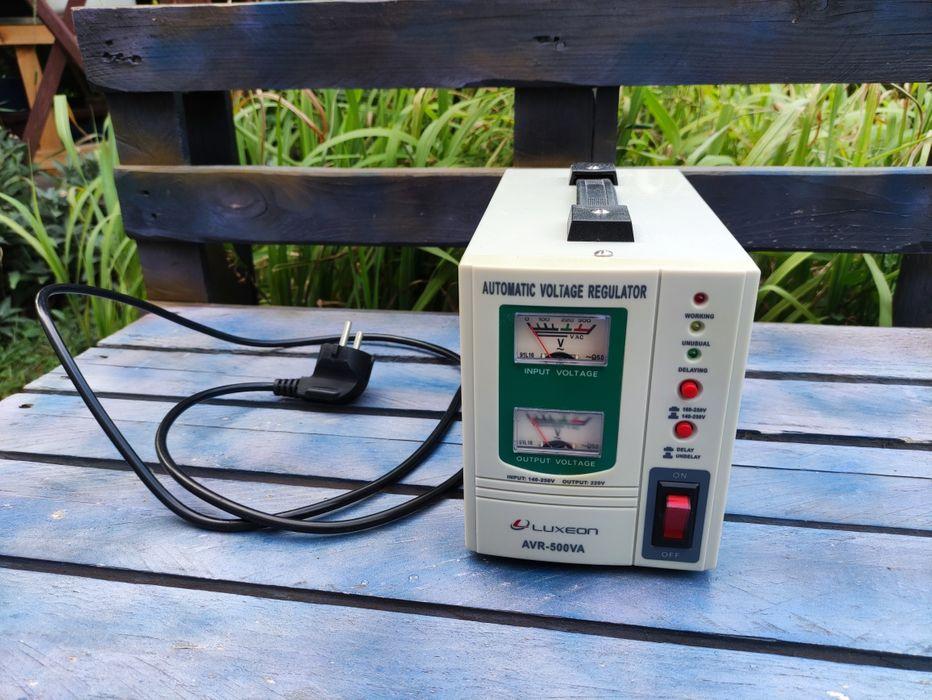 Стабилизатор напряжения Luxeon AVR-500VA , релейный, цена 1950 грн — Prom.ua (ID#1650687051)