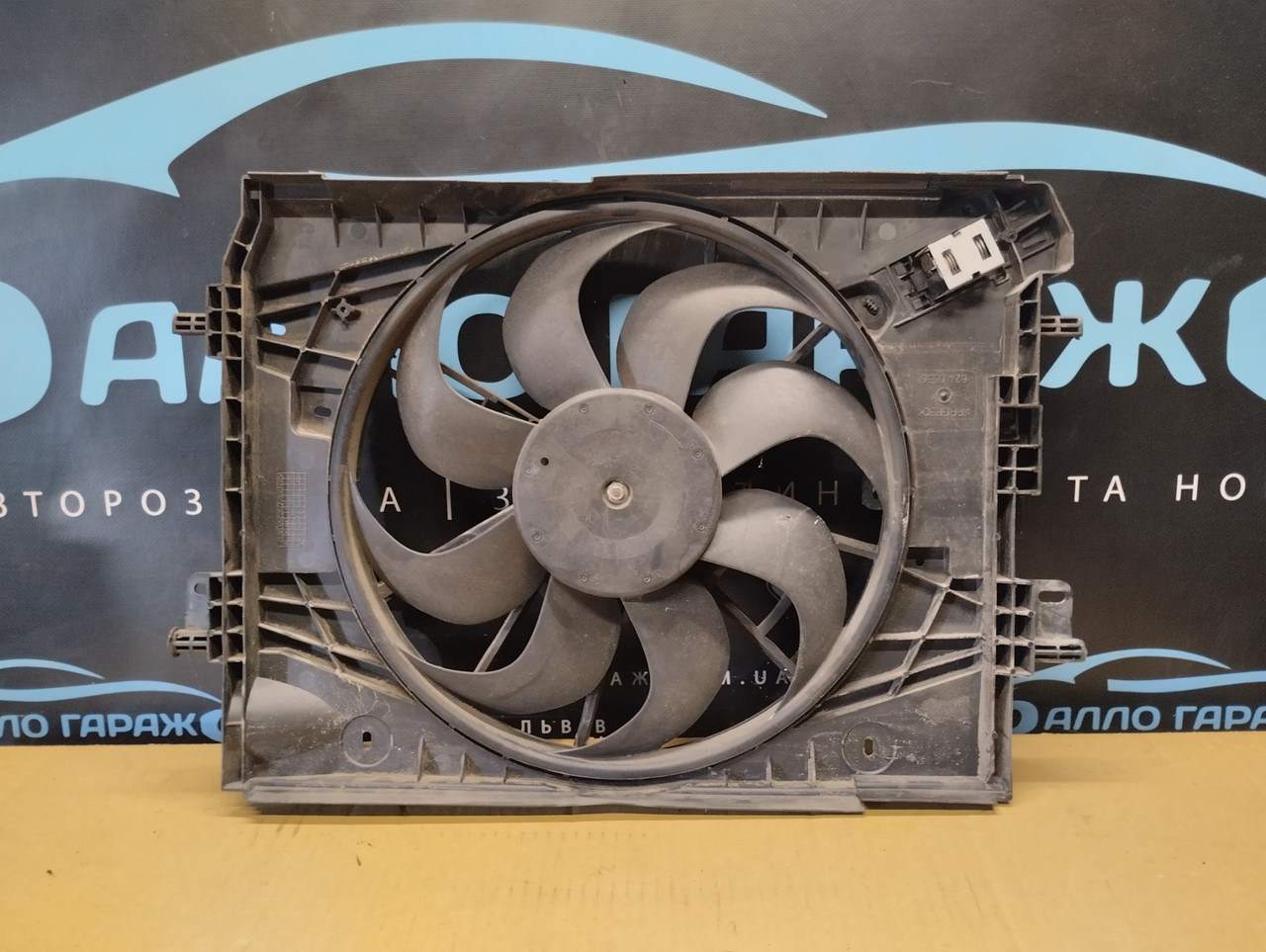 Купить Вентилятор охлаждения радиатора с диффузором Рено Клио 4 ...