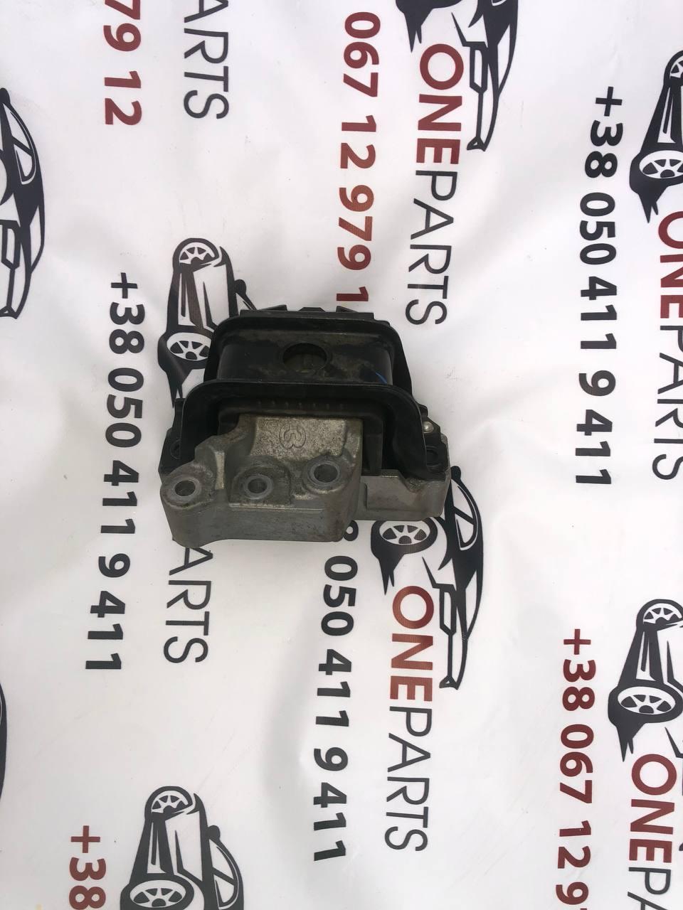 Подушка крепления двигателя правая б/у Mitsubishi Outlander 3 ...