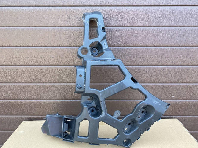 Купить Renault Megane III хечбек кронштейн бампера заднего левый ...