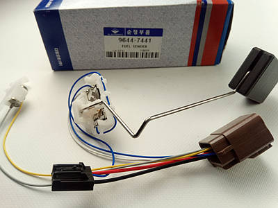 Датчик уровня топлива Chevrolet Lacetti 1.8 в бак (Korea),96447441 ...