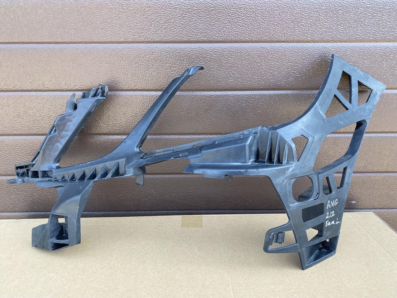 Купити Mercedes E-Class W212 A2128850365, AMG A2128852265 кронштейн ...