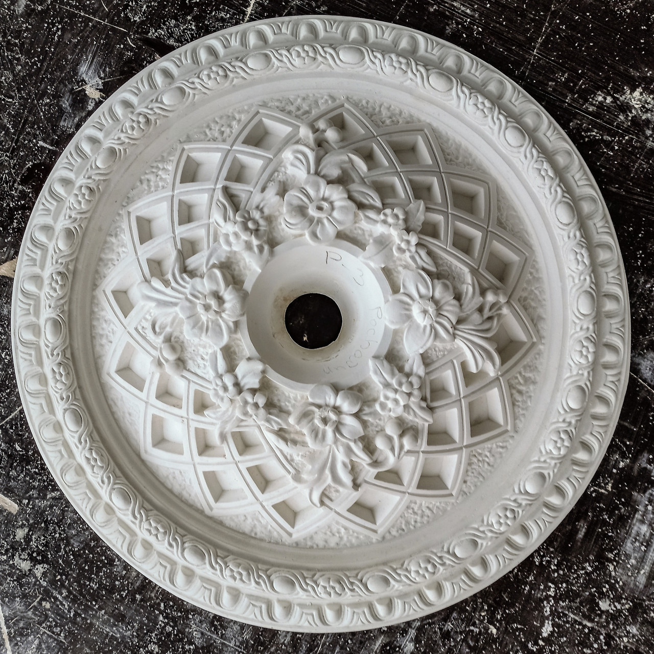 Купить Розетка потолочная из гипса, гипсовая розетка р-3 Ø340 по ...