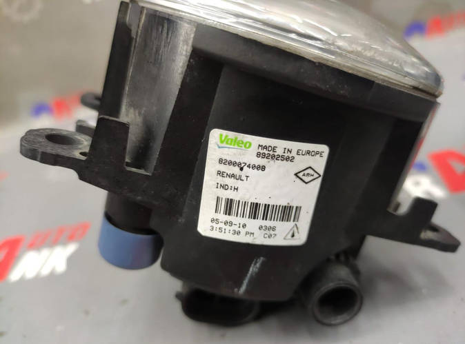 Фара противотуманная 8200074008 для Ford/ Opel/ Peugeot/ Renault ...