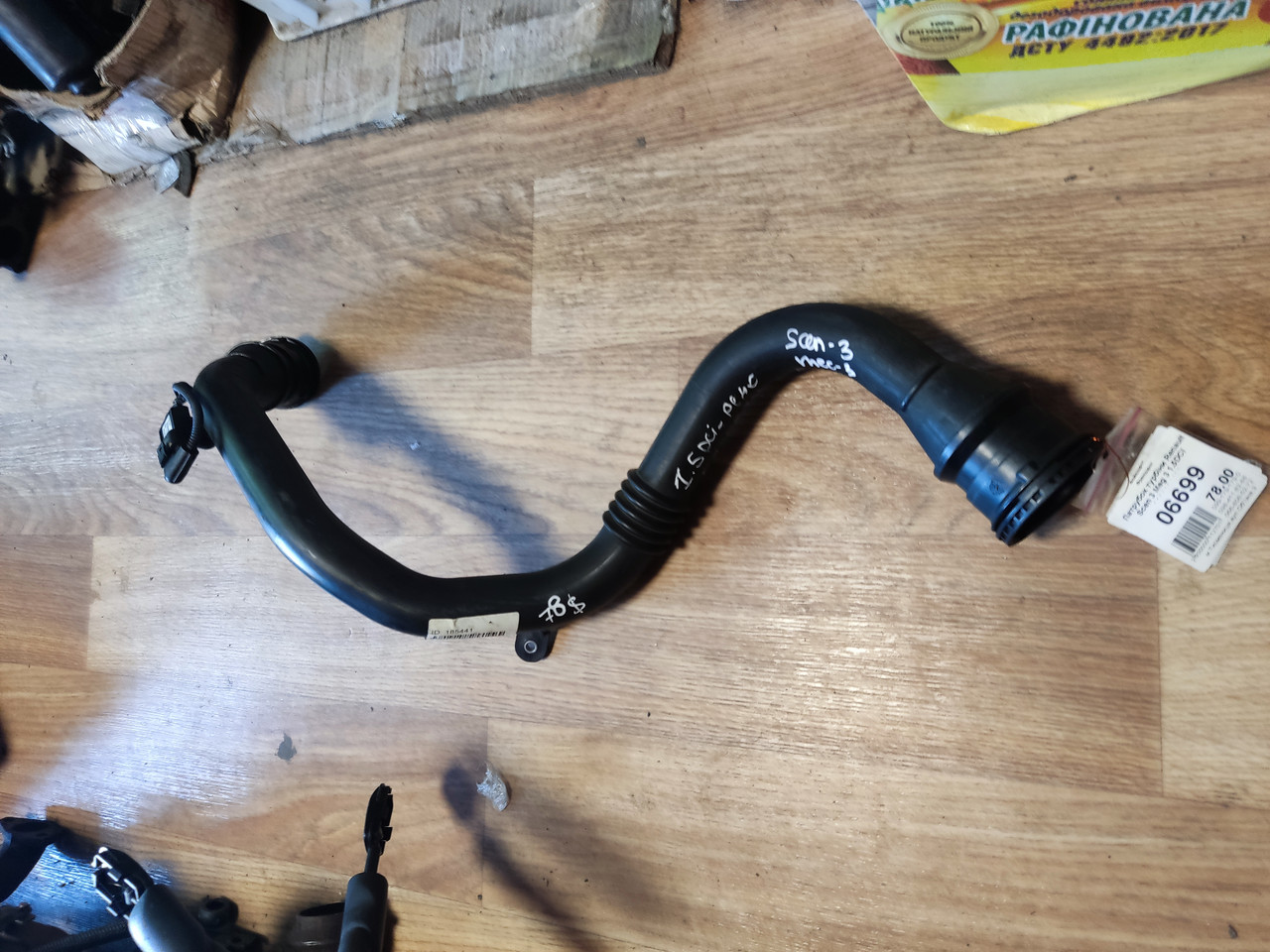 Патрубок інтеркулера Renault Megane 3 Scenic 3 1.5DCI 8200981498 06699 ...