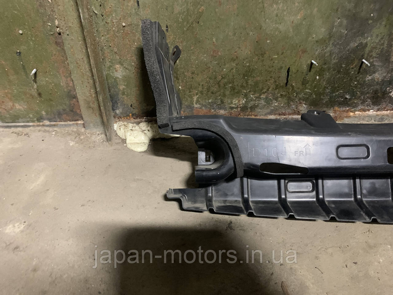 Купить Дефлектор радиатора Mazda CX-3 Original б/у D10J501C1 D10J-501C1 ...