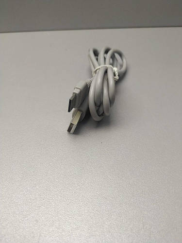 Купить Заряднее устройство адаптер для мобильного телефона Б/У USB ...