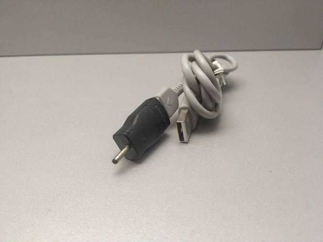 Купить Заряднее устройство адаптер для мобильного телефона Б/У USB ...