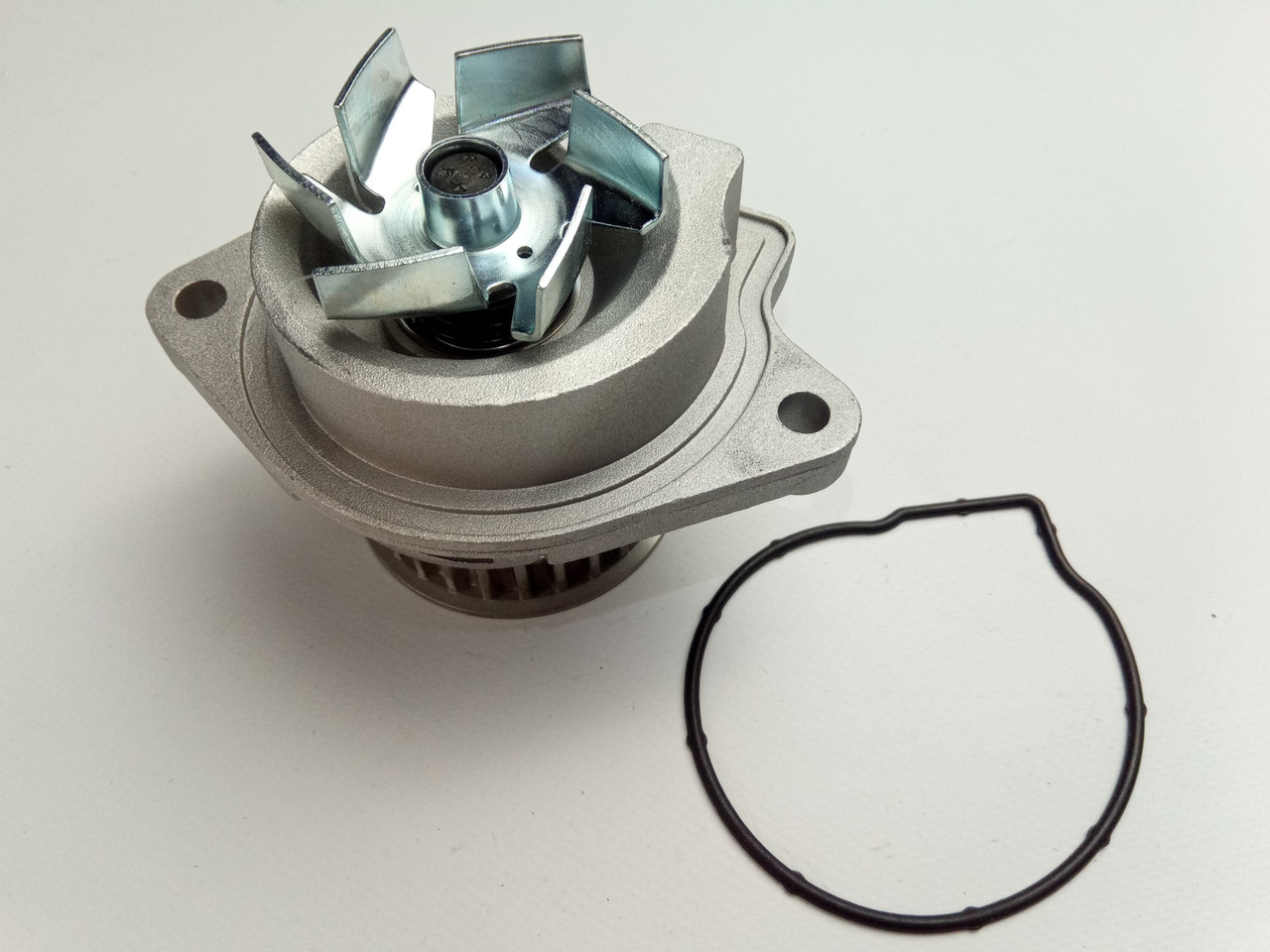 Купить Помпа AIRTEX, Caddy II/Caddy III/Octavia/Golf IV/V/Fabia/Polo 1 ...