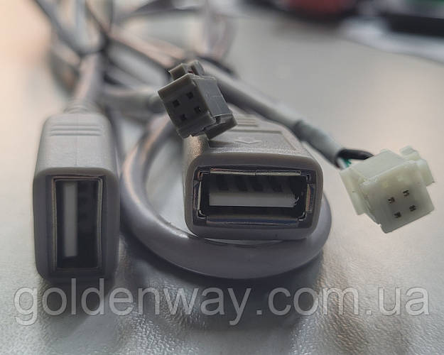 Кабель USB на 6pin и 4pin из комплекта для подключения usb flash флешки ...