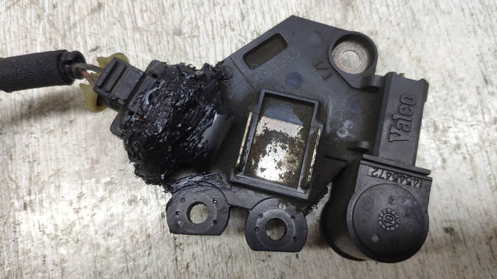 Реле-регулятор генератора реле зарядки Опель Инсигния, Opel Insignia 2. ...