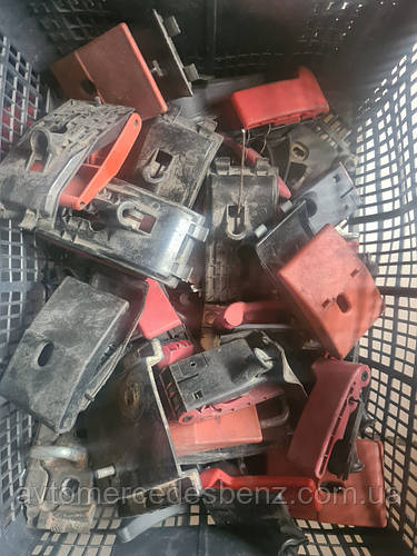 Купити Кнопка, ручка стояночного гальма,трос капота, розблокування ...