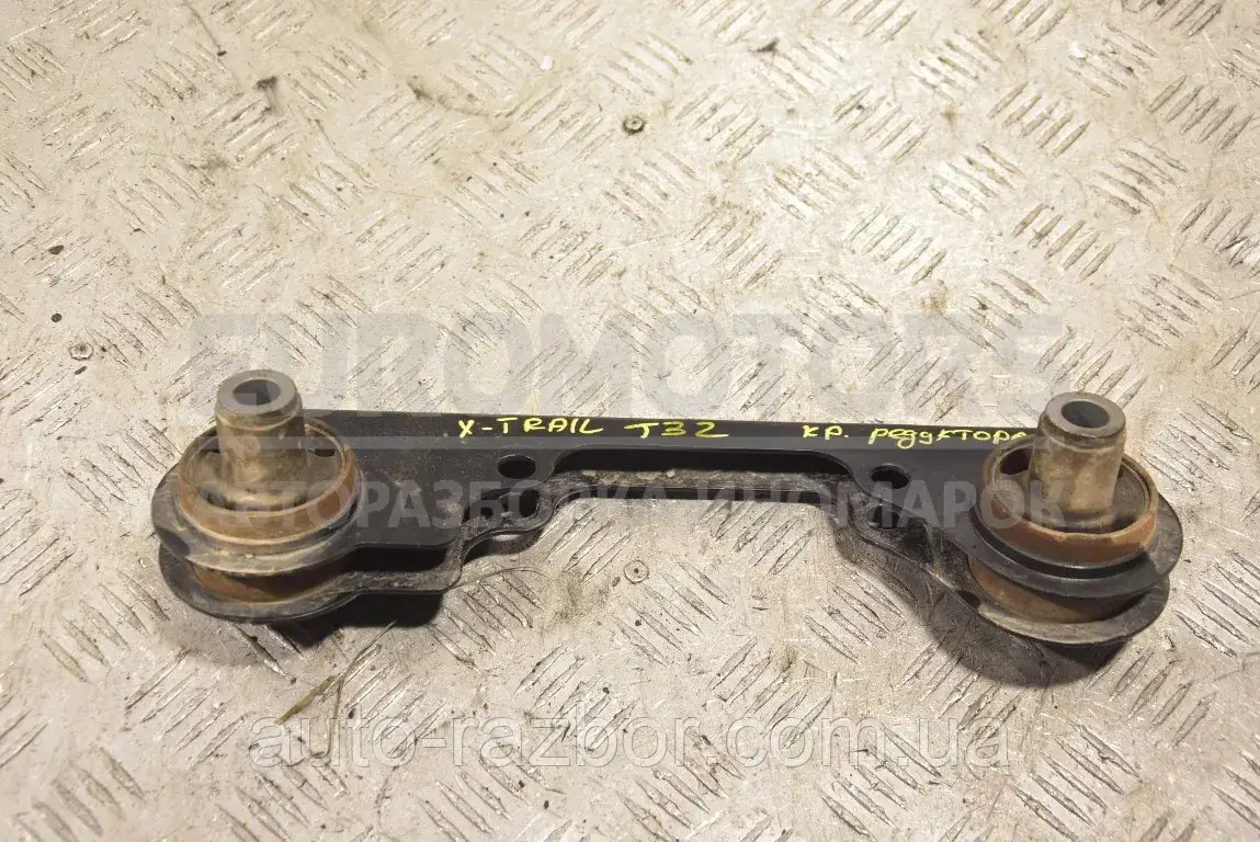 Кронштейн редуктора Nissan X-Trail (T32) 2014 554194BA0A 220004 (ID ...