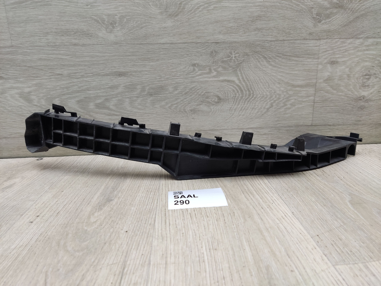 Кронштейн кріплення направляюча переднього бампера правий Honda Accord ...