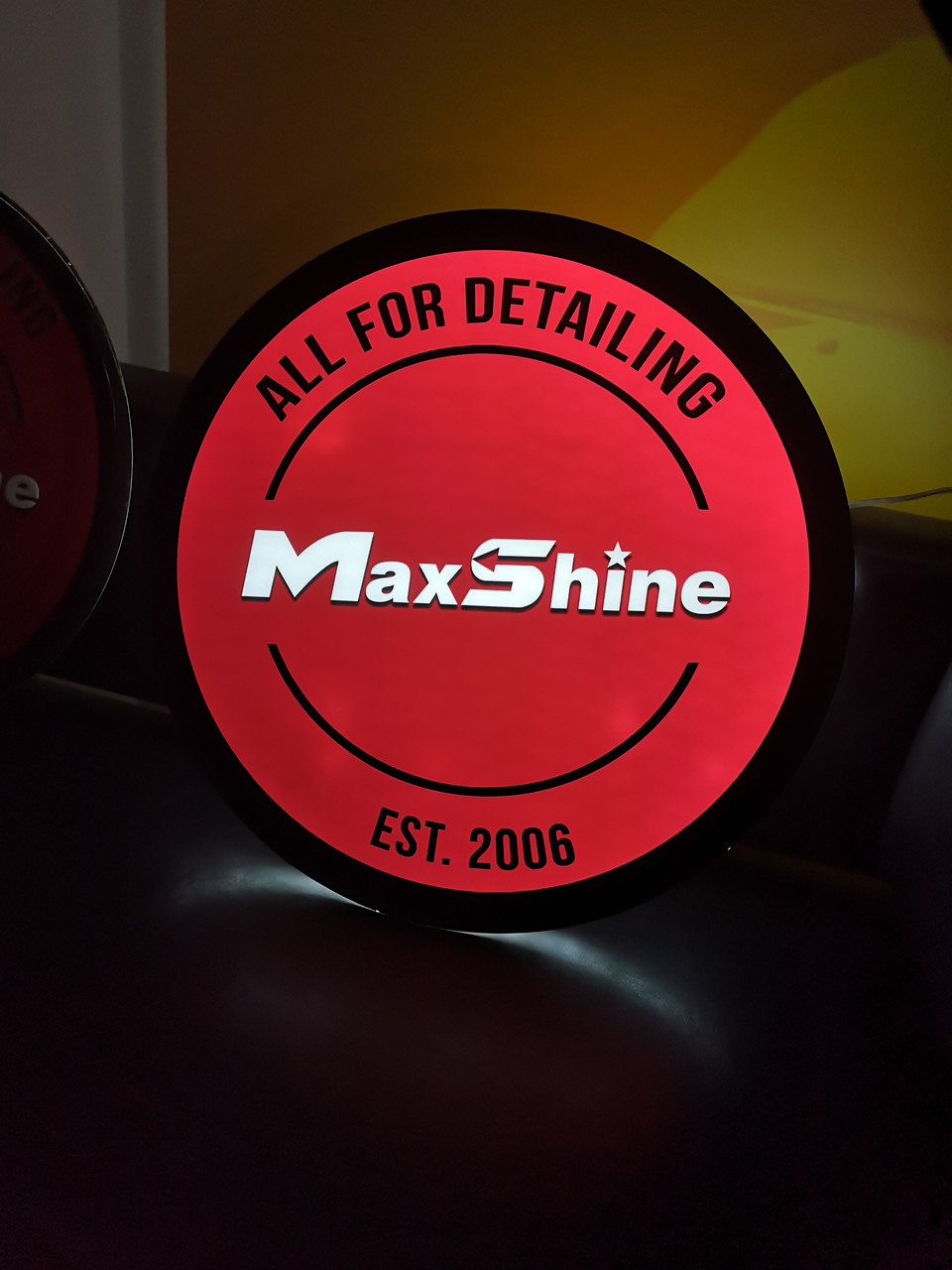 Логотип з LED-підсвічуванням - MaxShine Led Logo Garage Sign 45x2,3 см ...