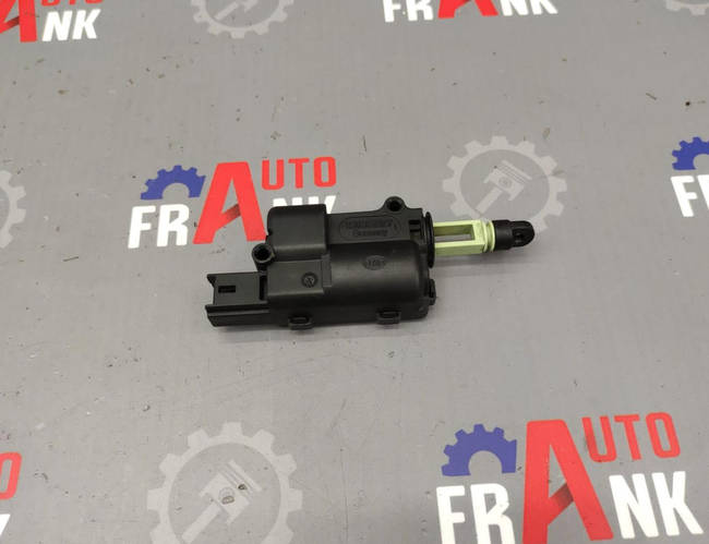 Купити Привод ценстрального замка 8200659044 для Renault Kangoo II ...