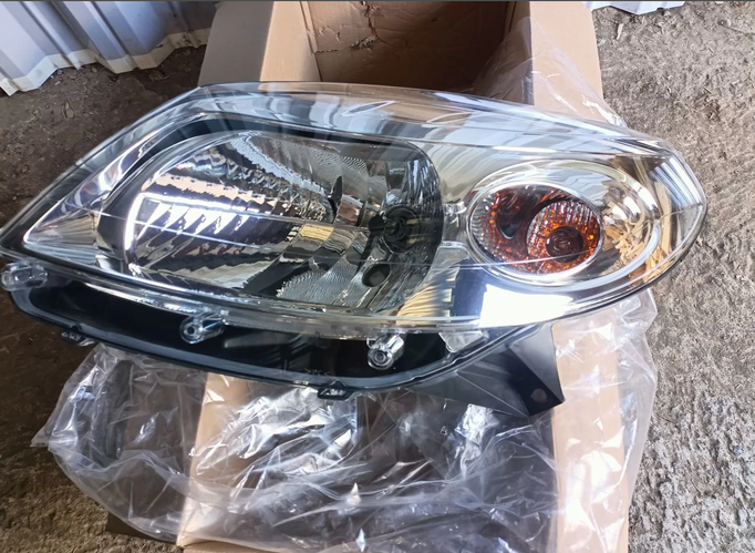 Купити Фара ліва Renault Sandero Рено Сандеро (2009-2012) Оригінал ...