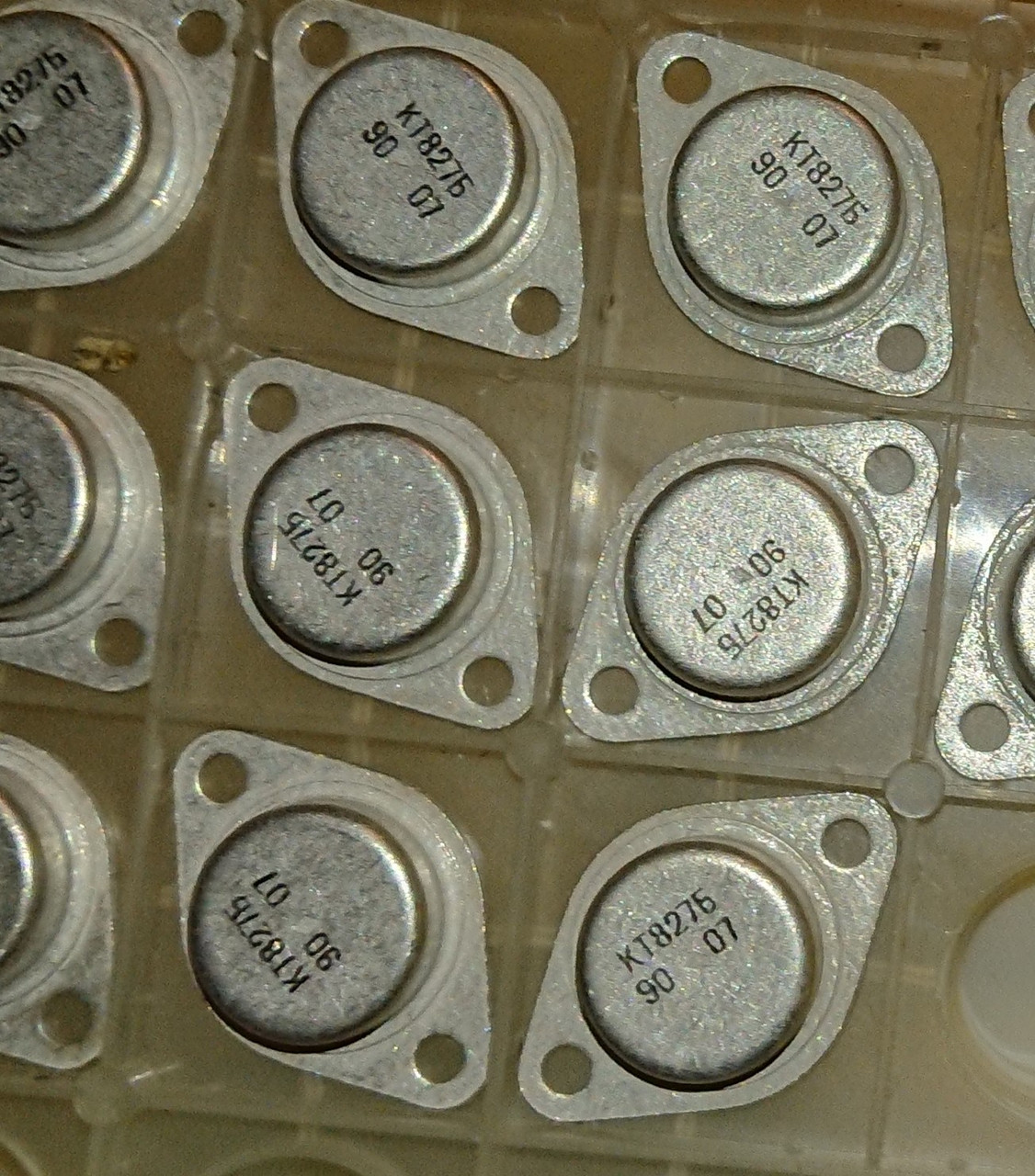 Купить КТ827Б транзистор, цена 80 ₴ — Prom.ua (ID#1668279770)