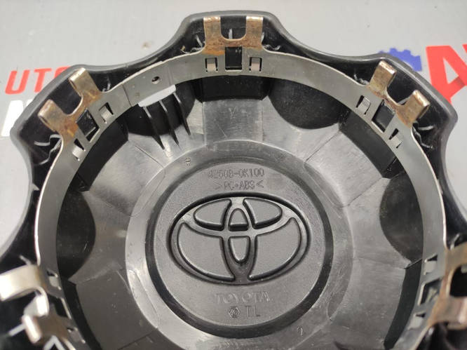 Декоратний ковпак (заглишки) в диск 4260B-0K100 для Toyota Hilux VII ...