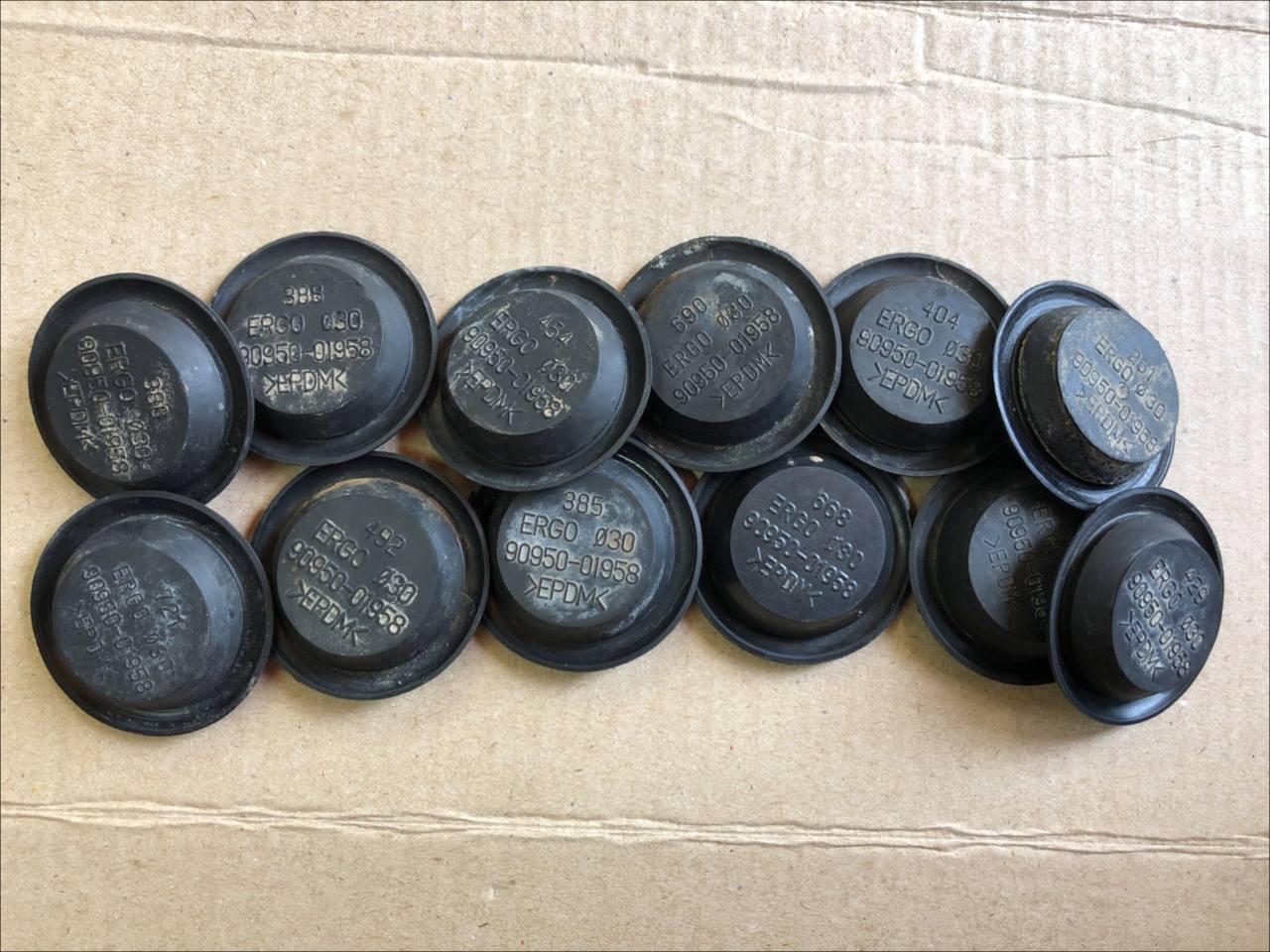 90950-01958 90950058 Заглута кузова Lexus Toyota частини б/у шрот ...