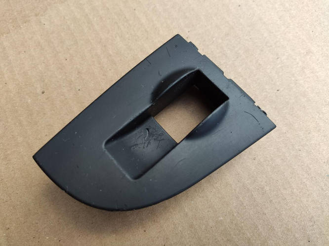 Купить Кнопка накладка кнопки стеклоподъемника правого Audi A6 C5 ауди ...