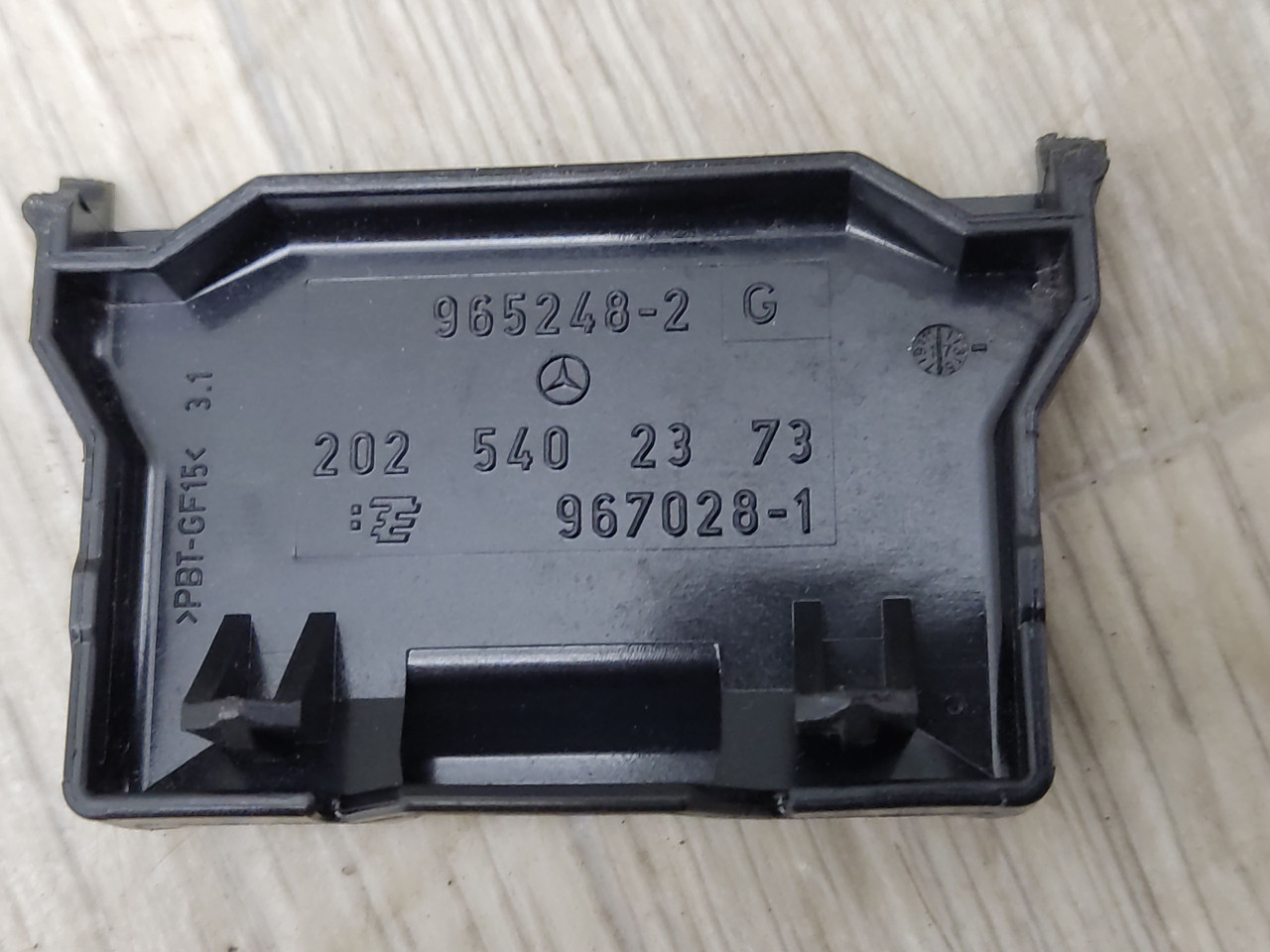 Купить Кронштейн кріплення штекера роз'єму розетки діагностики Mercedes ...