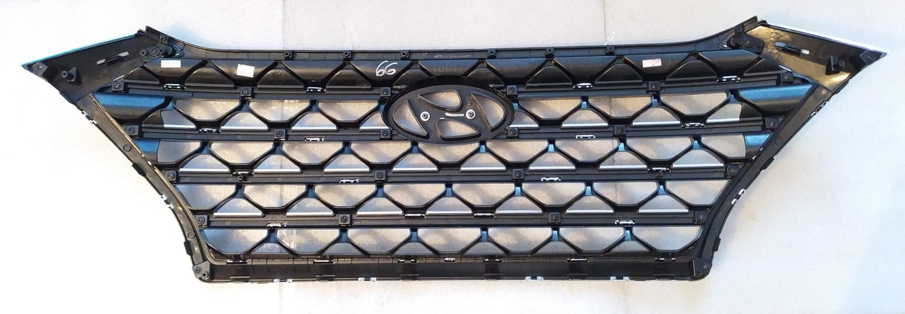 Купити Решітка радіатора (Б/У) Hyundai Tucson 2018-2020 86350-D7600 ...