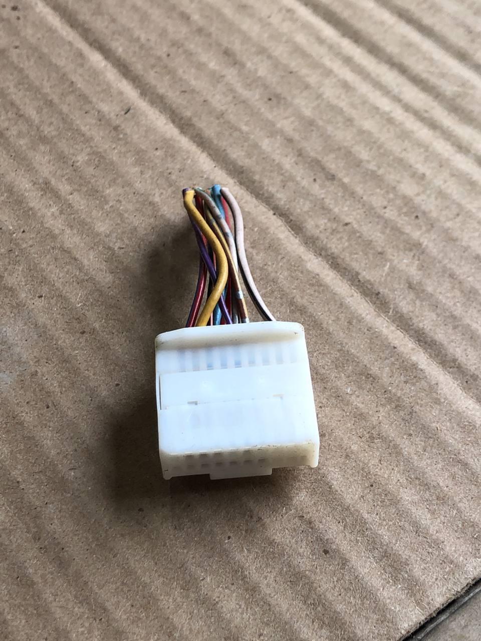 Купити 90980-12259 9098012259 Фішка Lexus Toyota запчастини б/в шрот ...