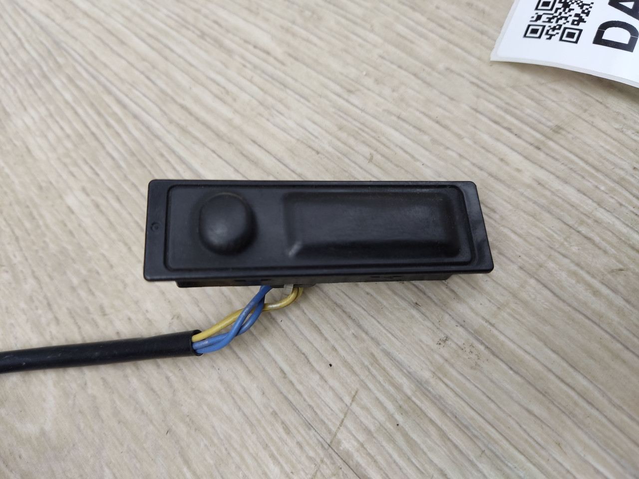 Кнопка відкриття ляди кришки багажника Nissan Qashqai J11 (2013-) 25380 ...