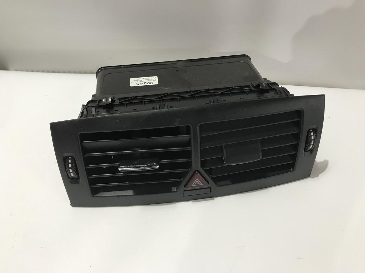 Дефлектор центральний обдування салону Mercedes W245 A1698301254 (ID ...