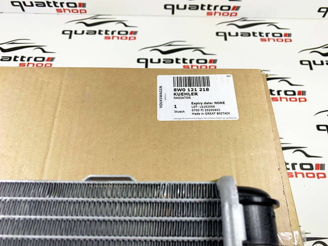 Додатковий радіатор Audi A4 B9 / A5 B9 / S5 B9 8W0121218, 8W0 121 218 ...