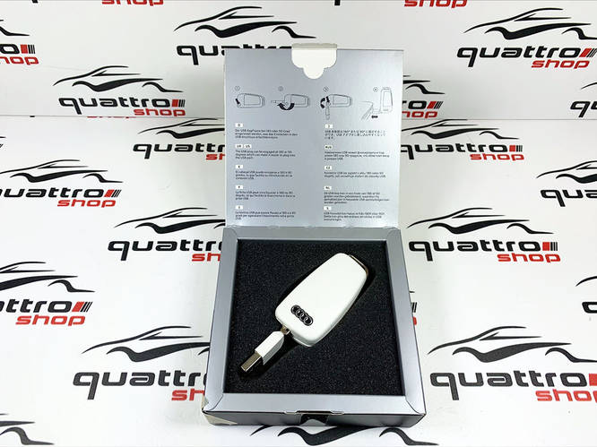 Купити Флешка Audi USB Key 4 Гб 8R0063827D, 8R0 063 827 D, ціна 1231 ...