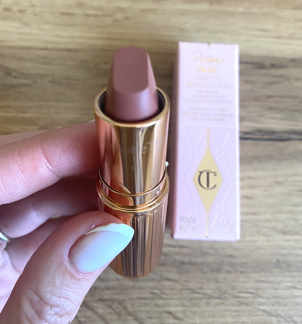 Купить Помада Charlotte Tilbury Pollow talk, цена 1650 ₴ — Prom.ua (ID ...