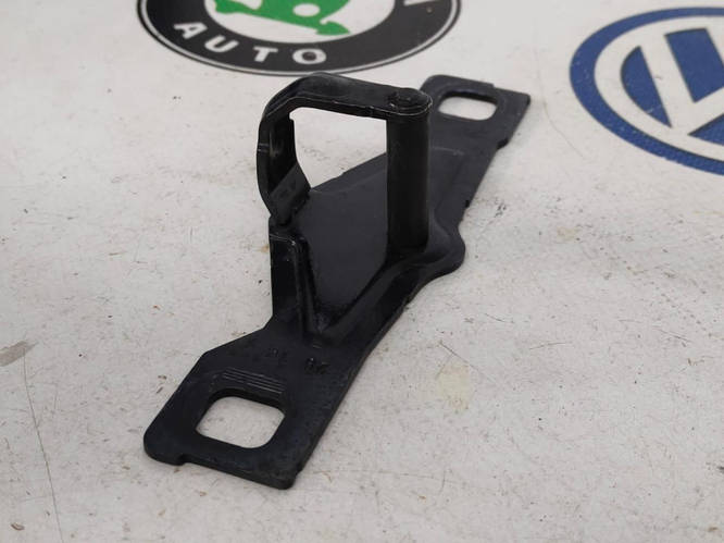 Купить Петля замка багажника 4G5827507 AUDI A6 C-7 AUDI, цена 680 грн ...