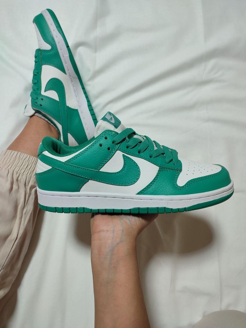 Купить Женские кроссовки Nike SB Dunk Low Green Glow кеды Найк СБ Данк ...