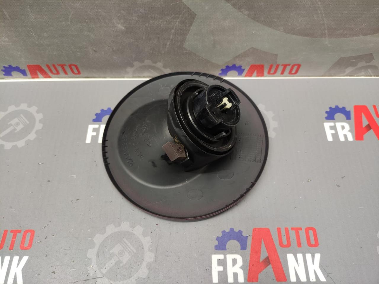 Купити Кришка паливного бака/лючок бензобака 8200335370 для Renault ...