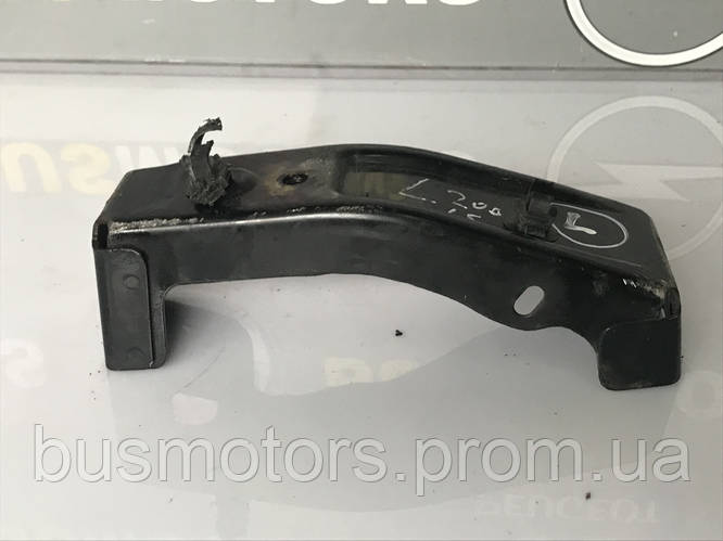 Купити Кріплення кронштейна підсилювача бампера ліве переднє Mitsubishi ...