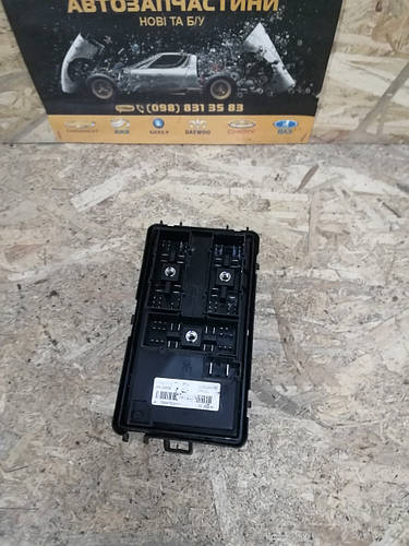 Блок предохранителей Авео т-250 Т-255 ЗАЗ ВИДА CHEVROLET Aveo t250 t255 ...