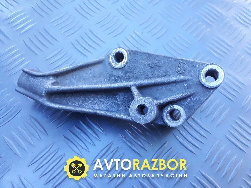Купить Кронштейн крепления генератора 1.9MJET, 1.9JTD, 1.9D Fiat Doblo ...